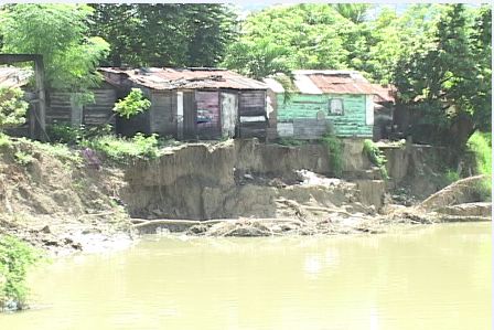 Río amenaza familias comunidad distrito Maimón - Puerto Plata Digital